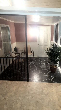 Security Fence Company Showroom